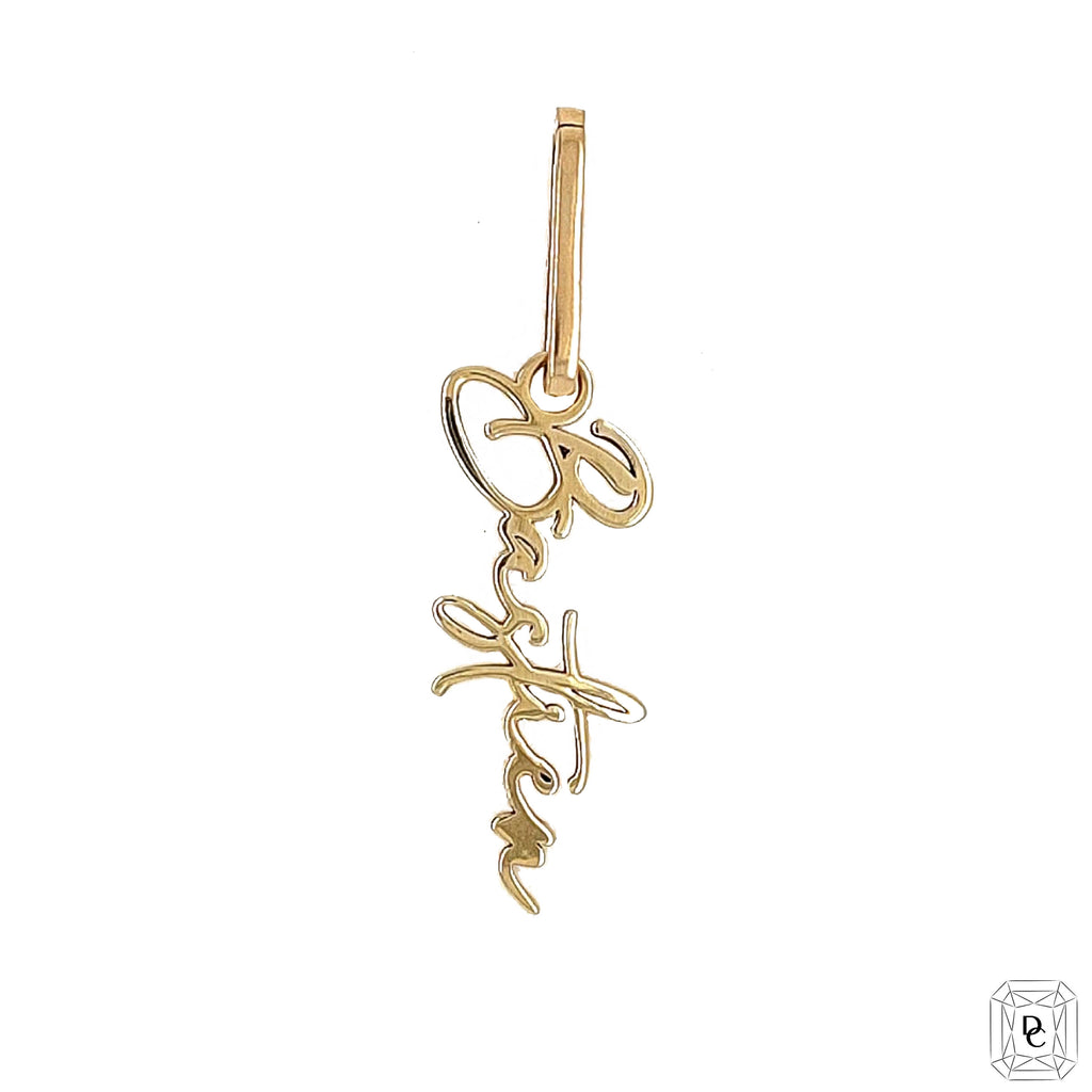 Name Charm – Daniela Califa